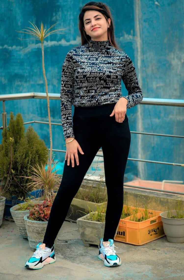 Piyanka Mongia Inspired Stylish Chic Fashion Trends - K4 Fashion