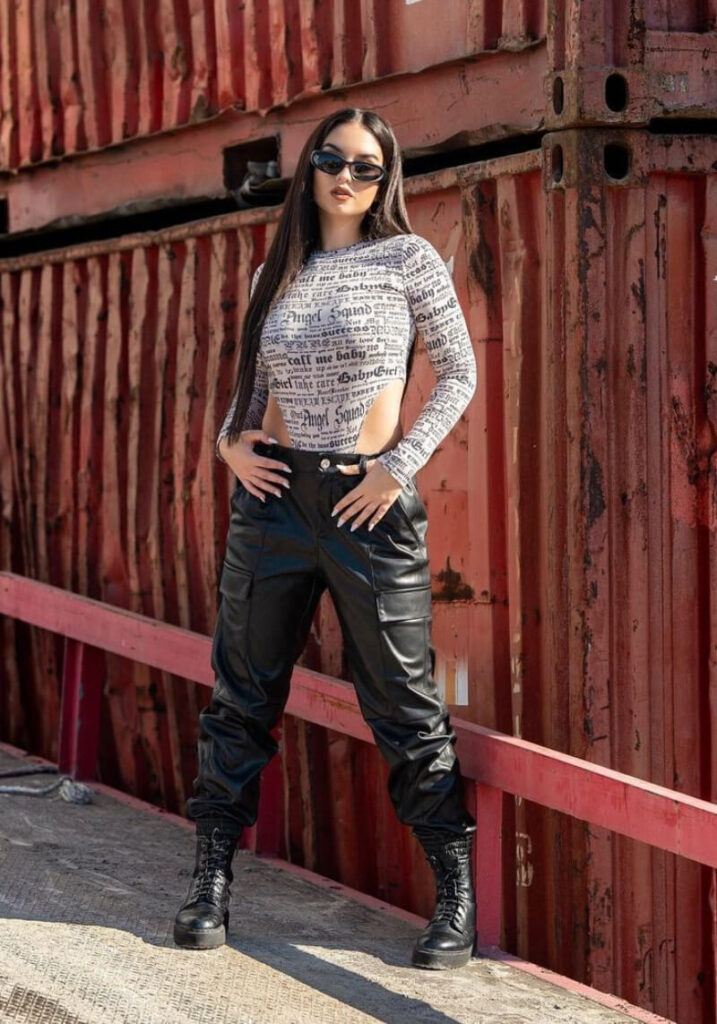 Laia Fidalgo Modern Classic Outfits Fashion Ideas - K4 Fashion