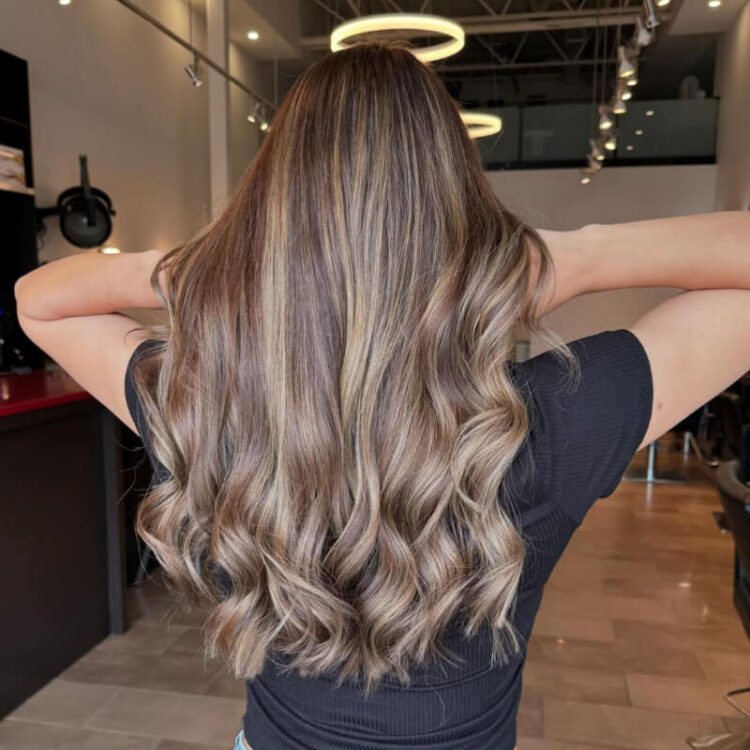 Trendy Hairstyles for Wavy Hair Textures - K4 Fashion